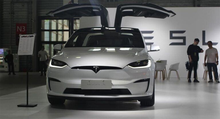 Tesla again allows limited-time FSD transfers in China - CnEVPost
