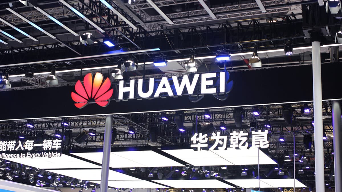 Huawei, Dongfeng launch new car brand, 1st model to debut at 2026 ...