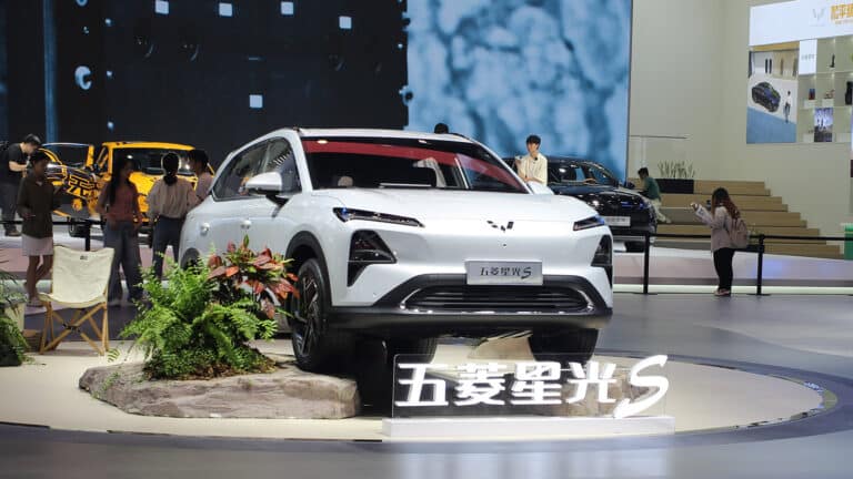 China NEV retail sales in Jan 1-11 fall 38% year-on-year to 117,000 ...