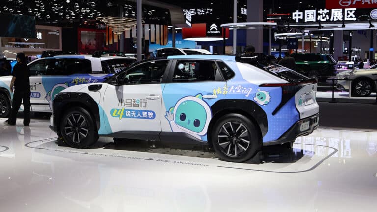 Pony AI raises 2026 robotaxi revenue target to 3.5 times of 2025 level ...
